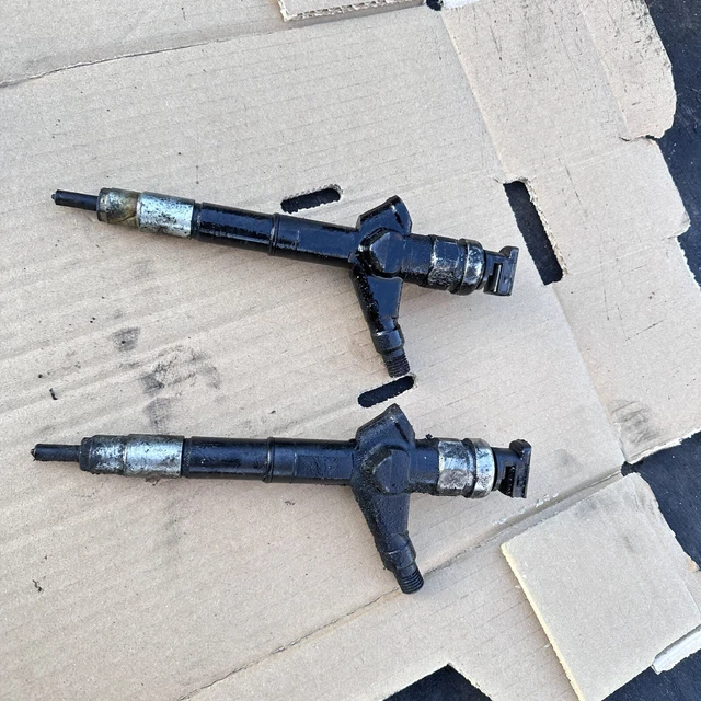 2X NISSAN NAVARA D40 2.5tdci Diesel Injectors set "06-2009 reg Denso ...