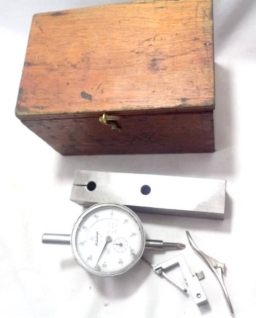 VINTAGE MITUTOYO 2046-08 Dial Test Indicator Clean Old Engineering Tool ...