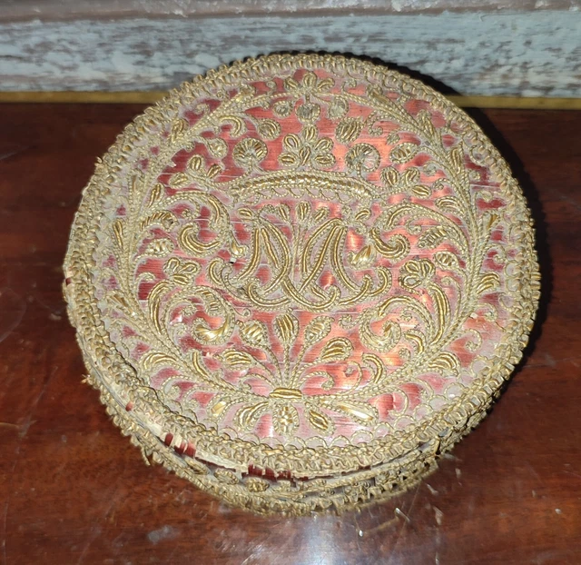 BOITE EN MARQUETERIE de paille et broderie à restaurer XVIIème ...
