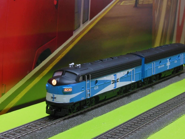 MÄRKLIN F7 EMD GM Amerikanische Diesellok Boston & Maine Blue Bird ...