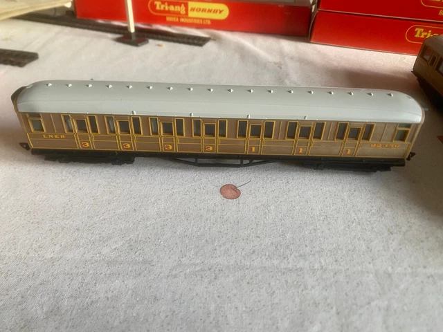 HORNBY LNER TEAK Passenger Coach 22356 (Oo Gauge) £5.00 - PicClick UK