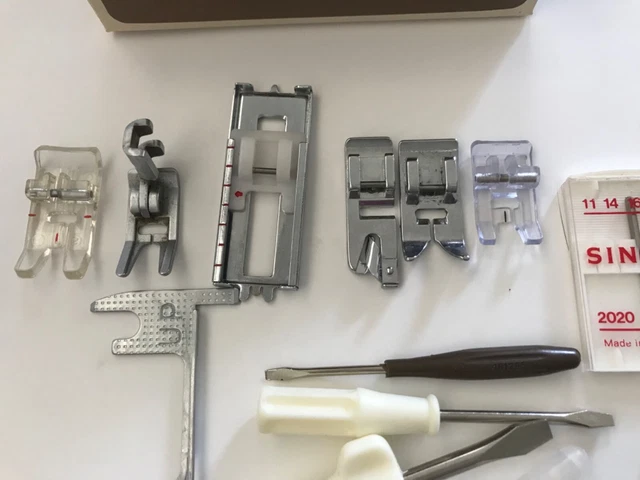 VINTAGE SINGER TOOL box with attachments $15.99 - PicClick