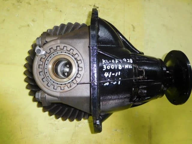 NISSAN UD UD TRACTOR Rear Rigid Differential Assembly 38300NA066 ...