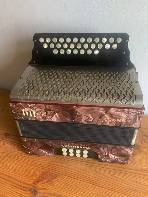 ALTES ACCORDEON HOHNER Akkordeon Hohner Club Modell Victoria EUR 100,00 ...