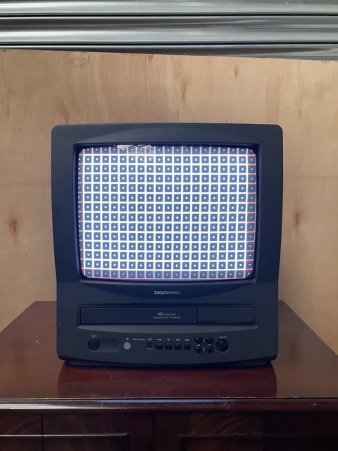 14 INCH DAEWOO CRT Retro Gaming TV Monitor VCR Combo 240p RGB Scart ...