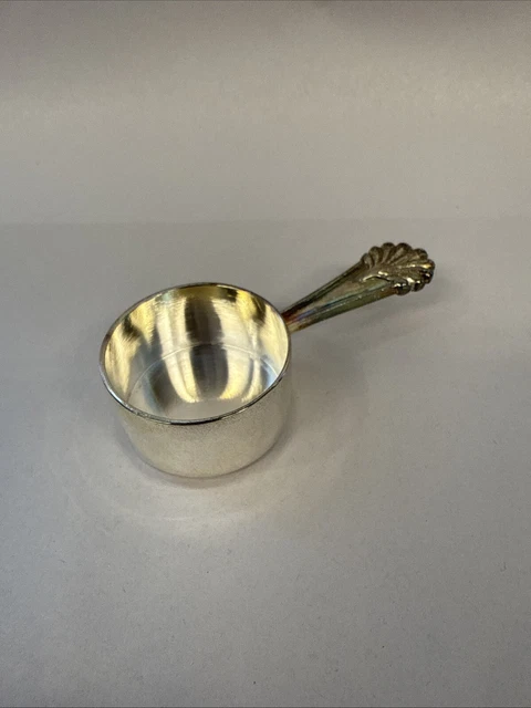 VINTAGE 3 1/2 inch Silverplate Measuring Cup Coffee Scoop Shell Handle ...