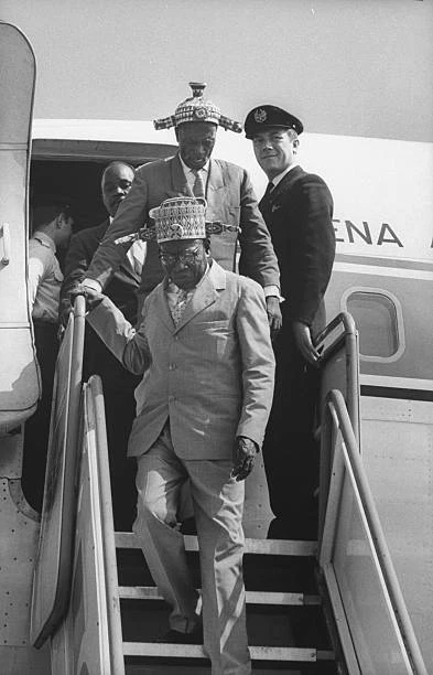 CHIEF OF A Congo Tribe Panzu Fumukulu conference for Congo leaders 1961 ...