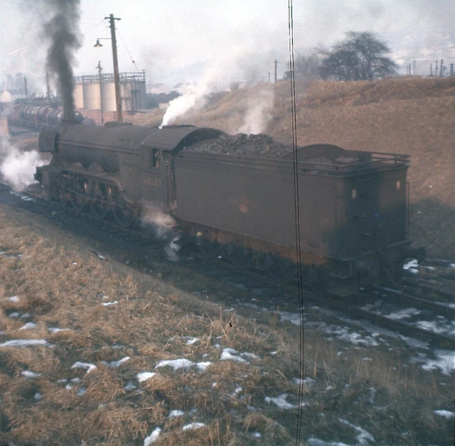 ORIGINAL SLIDE . BR ex-LNER A3 Steam Loco 60089 'FELSTEAD' . Perth Shed ...