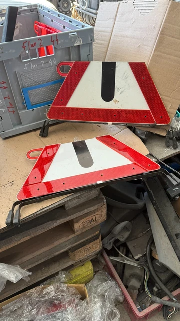 MERCEDES WARNING TRIANGLE Original Mercedes Benz W124 W202 W210 ...