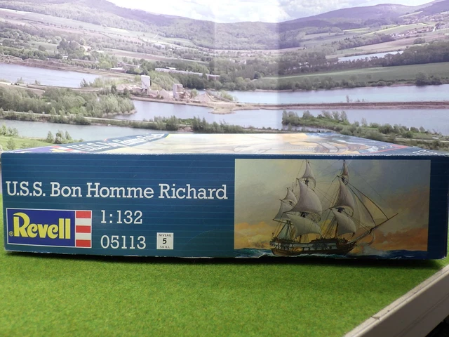 REVELL 05113 1:132 Bausatz U.S.S. Bon Homme Richard in OVP (VU) D2177 ...