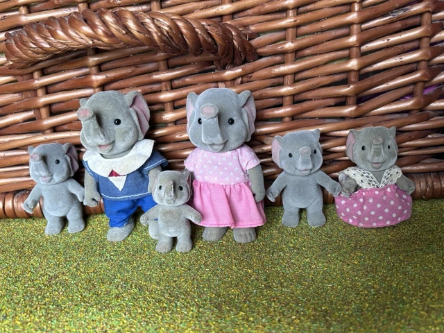 VINTAGE FOREST FAMILIES Bärenwald (Sylvanian) Elephant Family 1980s ...