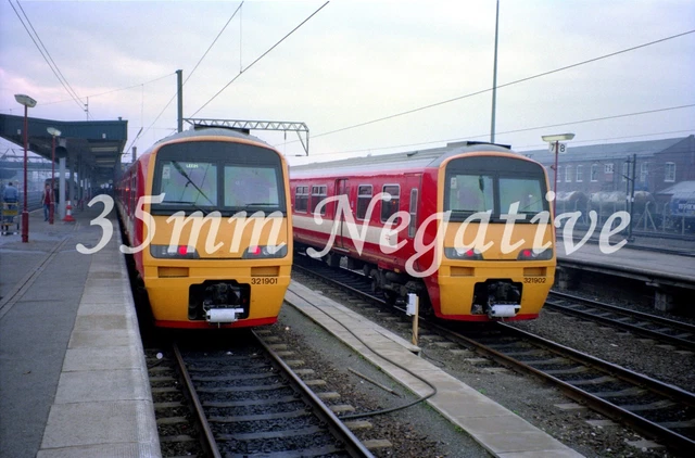 BRITISH RAIL ELECTRIC MULTIPLE UNIT LOCOMOTI 321901 DONCASTER 35mm NEG ...