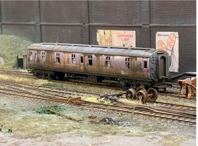OO GAUGE COACH weathered Sleeper Car Coach. Ref R7 £34.99 - PicClick UK
