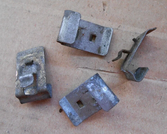 AUSTIN METRO MK1 MG 1980-84 Wheel trim hub cap retaining clips Qty 4 £5 ...