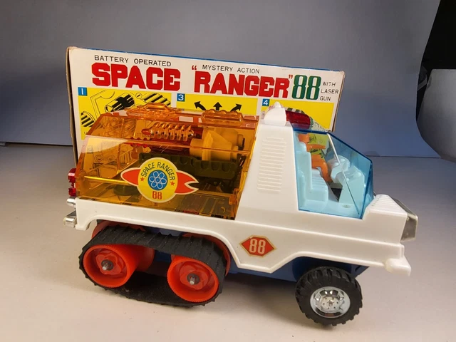 TIN TOY SPACE vehicle Yonezawa - Japan 1960's bat.op SPACE RANGER '88 ...