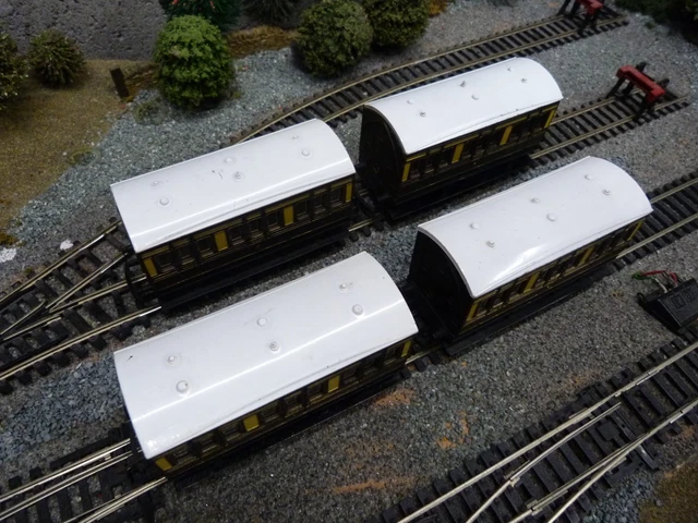 HORNBY GWR 4 wheel coaches x 4 for OO gauge model train set £0.99 ...