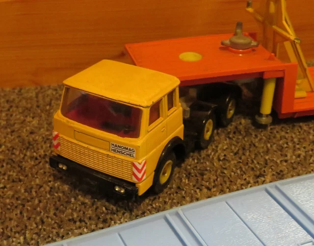 MODELLAUTO SIKU LKW Garagentransporter Hanomag Henschel Garage V Serie 70er EUR 30,00 - PicClick FR