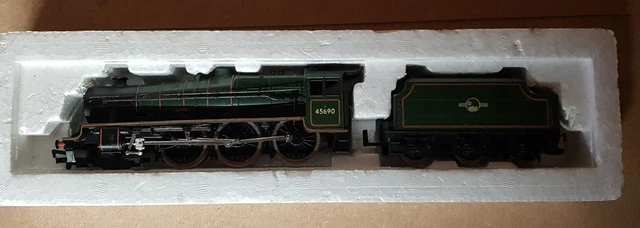 USED MAINLINE 00 Gauge "Leander" Class 6P Loco. Spares/Repairs Only Lot ...