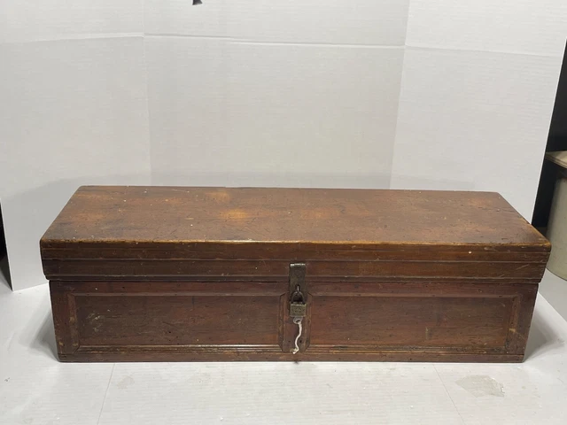 ANTIQUE WOOD CARPENTERS Tool Box With Hand Saw And Slaymaker Padlock ...