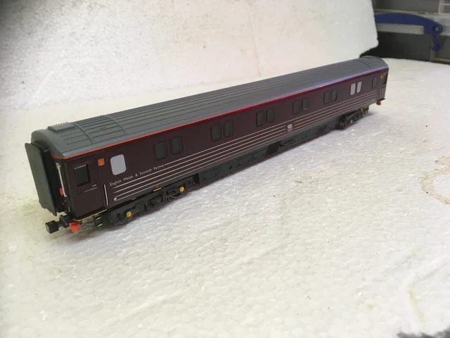 LOT..267A...OO GAUGE HORNBY MK3 EWS MANAGERS SLEEPER COACH..10546 ...