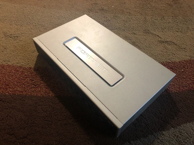FORTINET FORTIGATE 100A Firewall/W 4 Ports, Router, Sicherheit, Modell ...