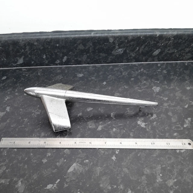 VINTAGE 1953 PREFECT 100E Chromed 9 1/2 Inch Long Car Bonnet Mascot £30 ...