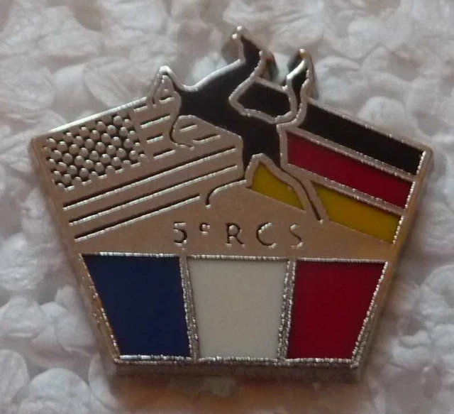 PIN'S MILITAIRE DU 5 Regiment De Commandement Et De Soutien EUR 8,00 ...