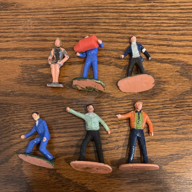 SCALEXTRIC TRACKSIDE FIGURES original 1960’s X6 pink bases been painted ...