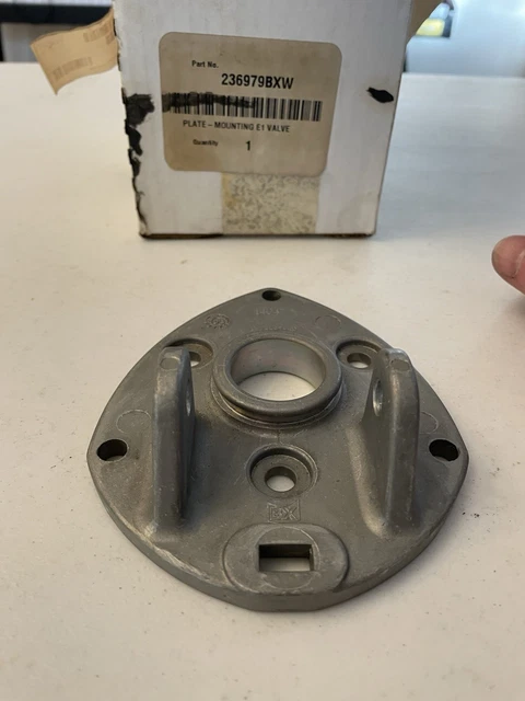 NOS KENWORTH PETERBILT PACCAR Brake Pedal Treadle Valve Plate 236979 ...