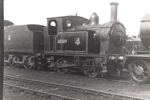 35MM RAILWAY NEGATIVE Sr Loco Class Potato Cans 30589 At Eastleigh 1950 ...