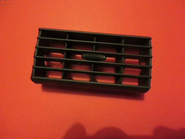GENUINE MERCEDES W201 Dash Air Vent 190e left or right side £11.12 ...