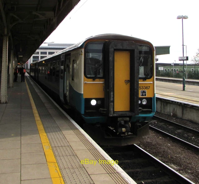 PHOTO 6X4 CLASS 153 train in Cardiff Central station On November 20th ...