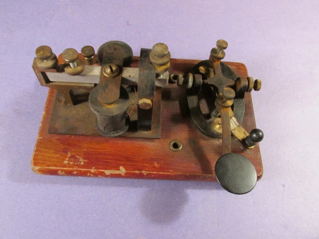 VINTAGE MORSE CODE Telegraph Key By Signal Electric Mfg. Co. £39.20 ...