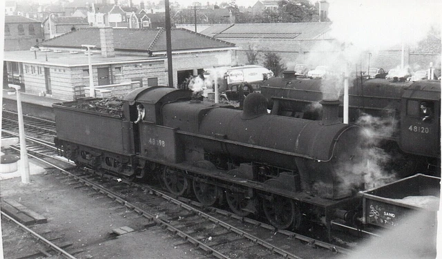 EX LNWR/LMS CLASS G2A 7F 0-8-0 No 48898 @ UNKNOWN LOCATION R/PHOTO £1. ...