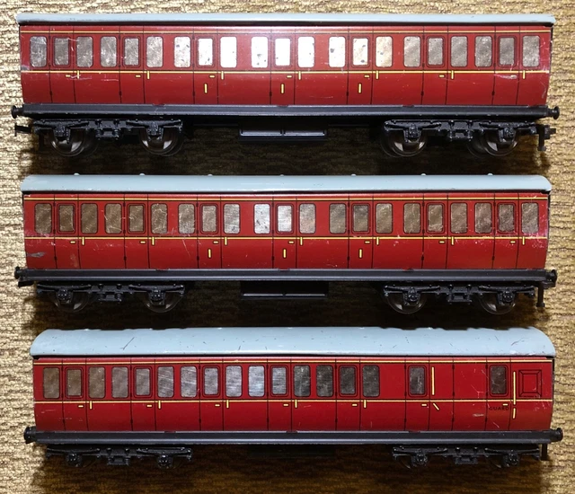 HORNBY DUBLO D13 BR Suburban Coaches tinplate OO/HO Gauge 00 £7.99 ...