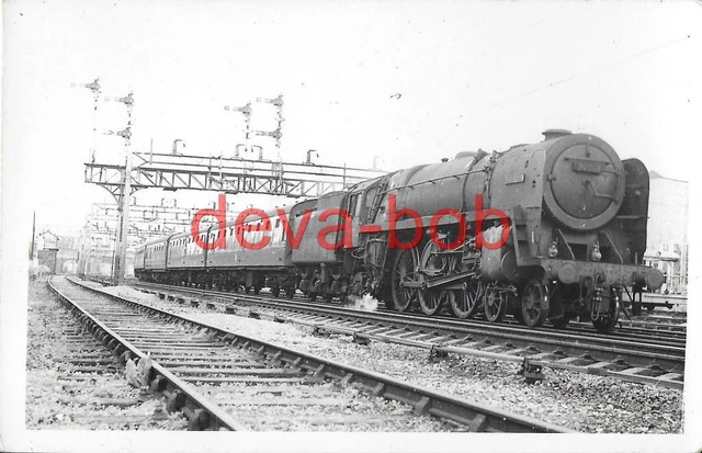 RAILWAY PHOTO BR 70000 Britannia Roade Junction Standard Pacific Loco £ ...