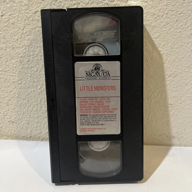 LITTLE MONSTERS (VHS 1989) Fred Savage Howie Mandel Horror Comedy MGM ...