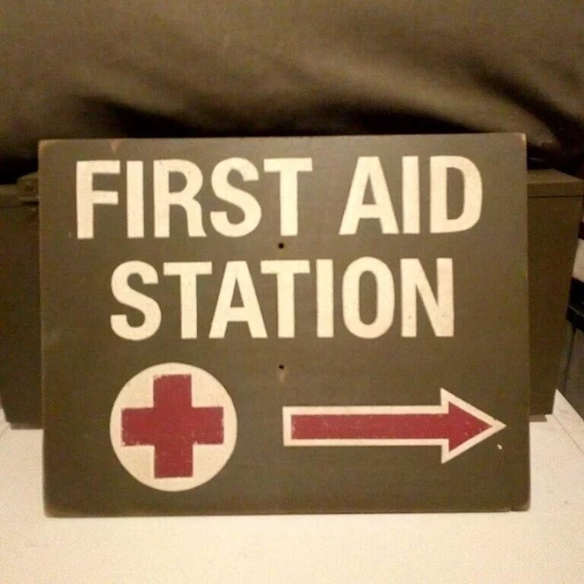 PANNEAU US WW2 : FIRST AID STATION EUR 40,00 - PicClick FR