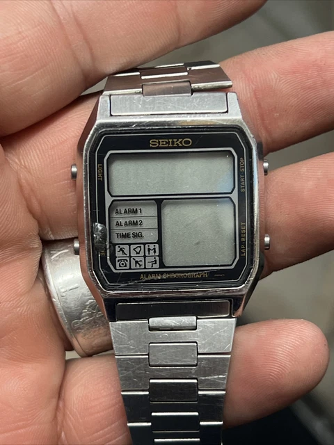*RARE* MONTRE CHRONOGRAPHE Alarme Seiko D138-4009 LCD Running Man Japon ...