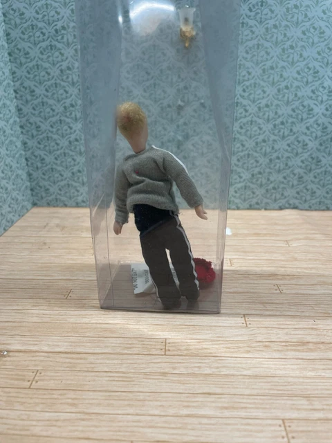1:12TH SCALE DOLLS House Miniatures, Porcelain Doll DP132 £6.50 ...