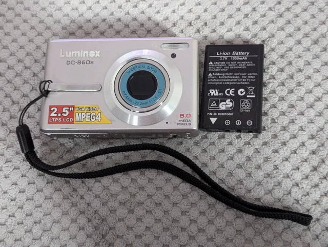LUMINOX DC-860S 8.0MP Compact Digital Camera - Untested Due To No ...