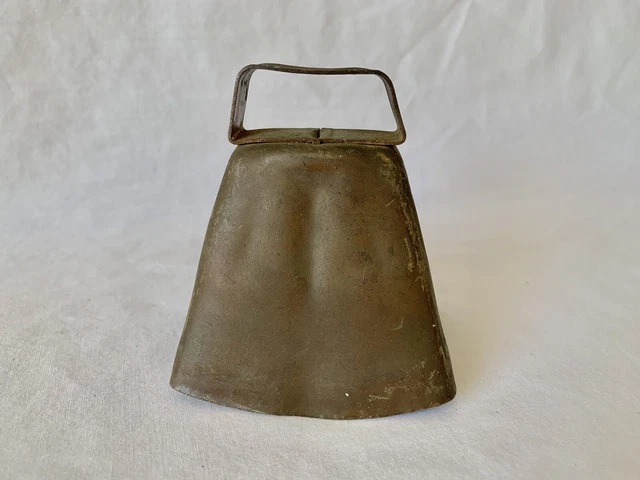 VINTAGE COPPER BRASS Cow Bell Loud Square Handle 3.25"x2.5" Farm Animal ...