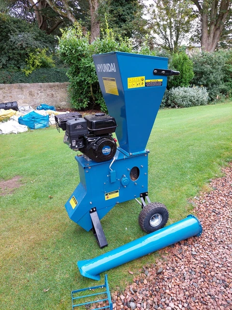 HYUNDAI HYCH700 208CC Garden Wood Chipper, Shredder, Mulcher £370.00 ...