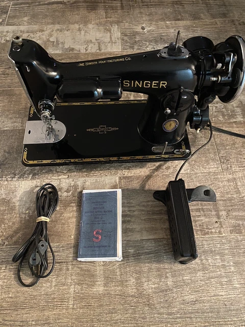 VINTAGE SINGER SEWING Machine Model 201 Centennial Edition Scroll Face ...