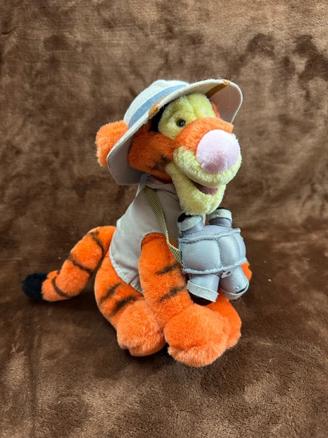 DISNEY'S ANIMAL KINGDOM Safari explorer Tigger (winnie the pooh) NWT ...