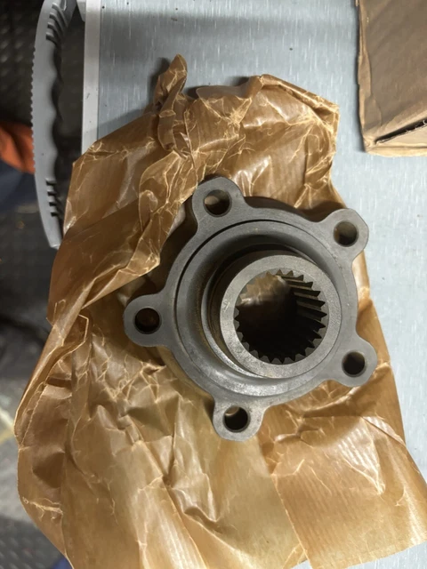 HUB SPLINE DRIVE Member for LandRover Defender 90-110 (to 93) - FRC5806 ...