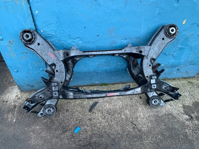 REAR SUSPENSION SUBFRAME Jaguar XJ XJ6 XJ8 XJR X350 X358 2003-2006 £490 ...