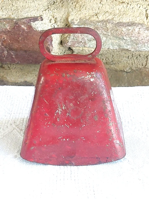 PRIMITIVE METAL GOAT Bell W/Clapper 3" Red Farm Cow Calf Alarm Vintage ...