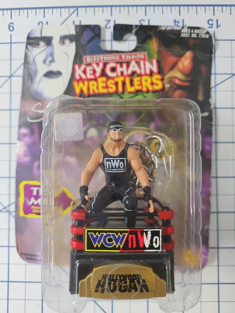 MOC TOY BIZ WCW NWO Hollywood Hulk Hogan Keychain Wrestlers WWE WWF AEW ...