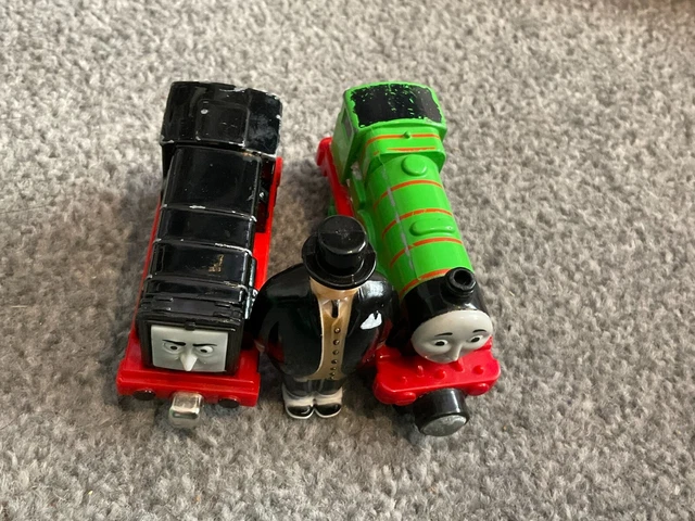 THOMAS THE TANK engine the fat controller figure and two metal engines ...